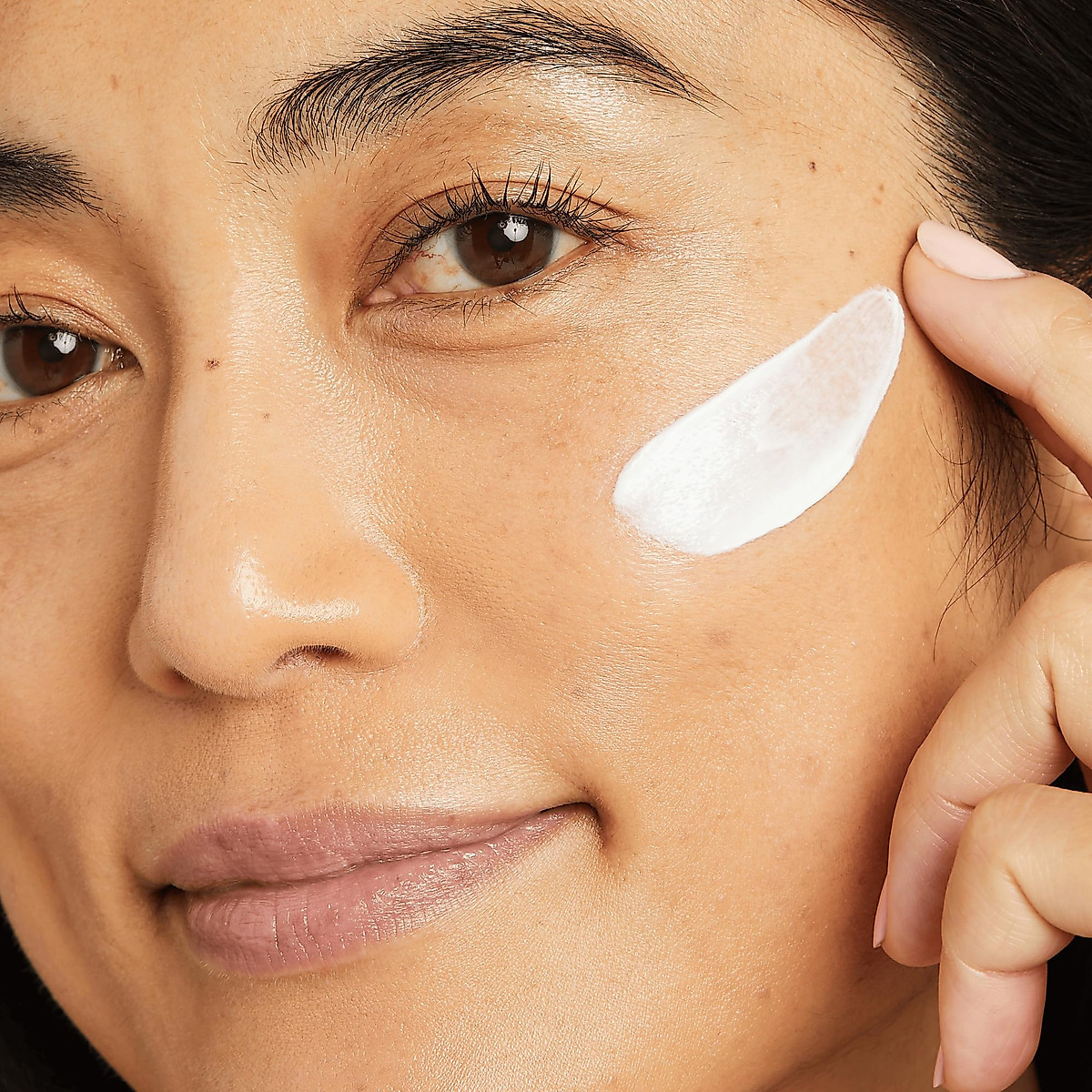 No7 Lift & Luminate Triple Action Day Cream - Anti-Aging Face Cream SPF 30, Hyaluronic Acid & Vitamin C - Visibly Firms Skin for Healthy Looking Radiance - Suitable for Sensitive Skin (1.69 Fl Oz)