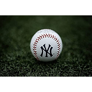 Rawlings MLB New York Yankees Team Logo Baseball, White, 1