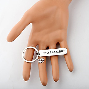 FUSTMW Auntie Uncle Gifts New Aunt Uncle Est 2025 Keychain Uncle To Be Gift First Time Auntie Gifts Promoted to Uncle gifts (UNCLE 2025)