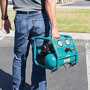 Makita AC001 Compact Air Compressor