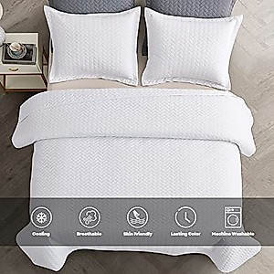 Maple&Stone Summer Quilt Set Queen Size, Lightweight White Bedspread Ultrasonic Chevron Pattern Light Coverlet for All Season Comforter Bedding Decor - 3 Piece Full Bed Cover Sets