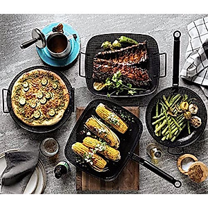 WEQUALITY 32oz Basting Pot with 2 Replaceable Basting Brush Set，Grill BBQ Accessories，Cooking&Grilling Gifts for Men and Dad，Premium Stainless Steel 304 Barbecue Sauce Pot