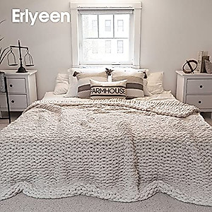 ERLYEEN Chunky Knit Blanket Throw Chenille Cable Handmade Chunky Knit Throw Blanket Warm Soft Cozy for Bed Chair Sofa Best Gift,Beige 40"x40"（Single Sofa）