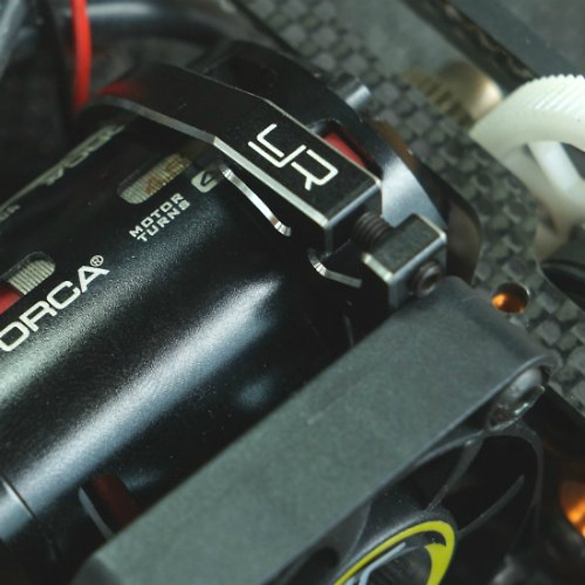 Yeah Racing Aluminum 7075 Fan Mount w/ YA-0327 40mm Tornado Fan for 540 Motor Black #YA-0526BK