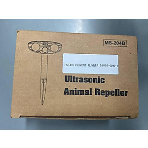 4 Pack Upgraded Ultrasonic Animal Repeller Outdoor,Solar Animal Repeller with Motion Sensor & Deterrent Light to Scare Raccoon Cat Rabbit Squirrel Skunk Dog Deer Repellent Devices for Yard Protection