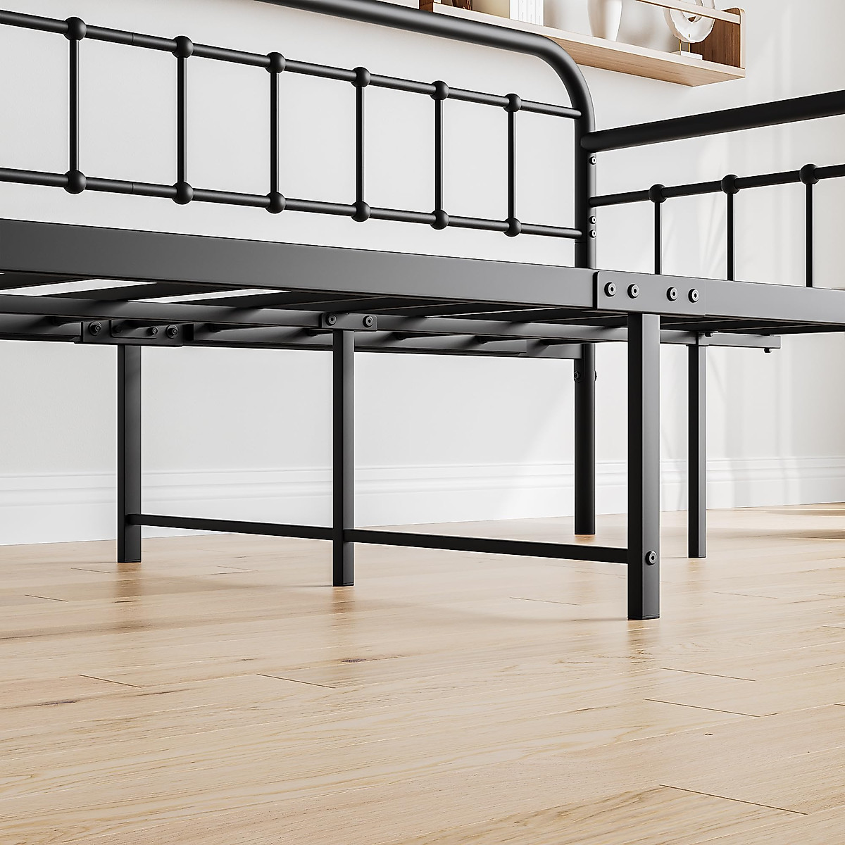 Crocofair Metal Daybed Frame Heavy Duty Slats Sofa Bed Platform Mattress Foundation Twin Daybed No Box Spring Needed(Black Twin)