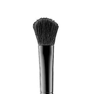 e.l.f. Blending Brush, Makeup Brush For Blending Eyeshadow & Concealer, Dome-Shaped, Made With Synthetic Bristles, Vegan & Cruelty-Free