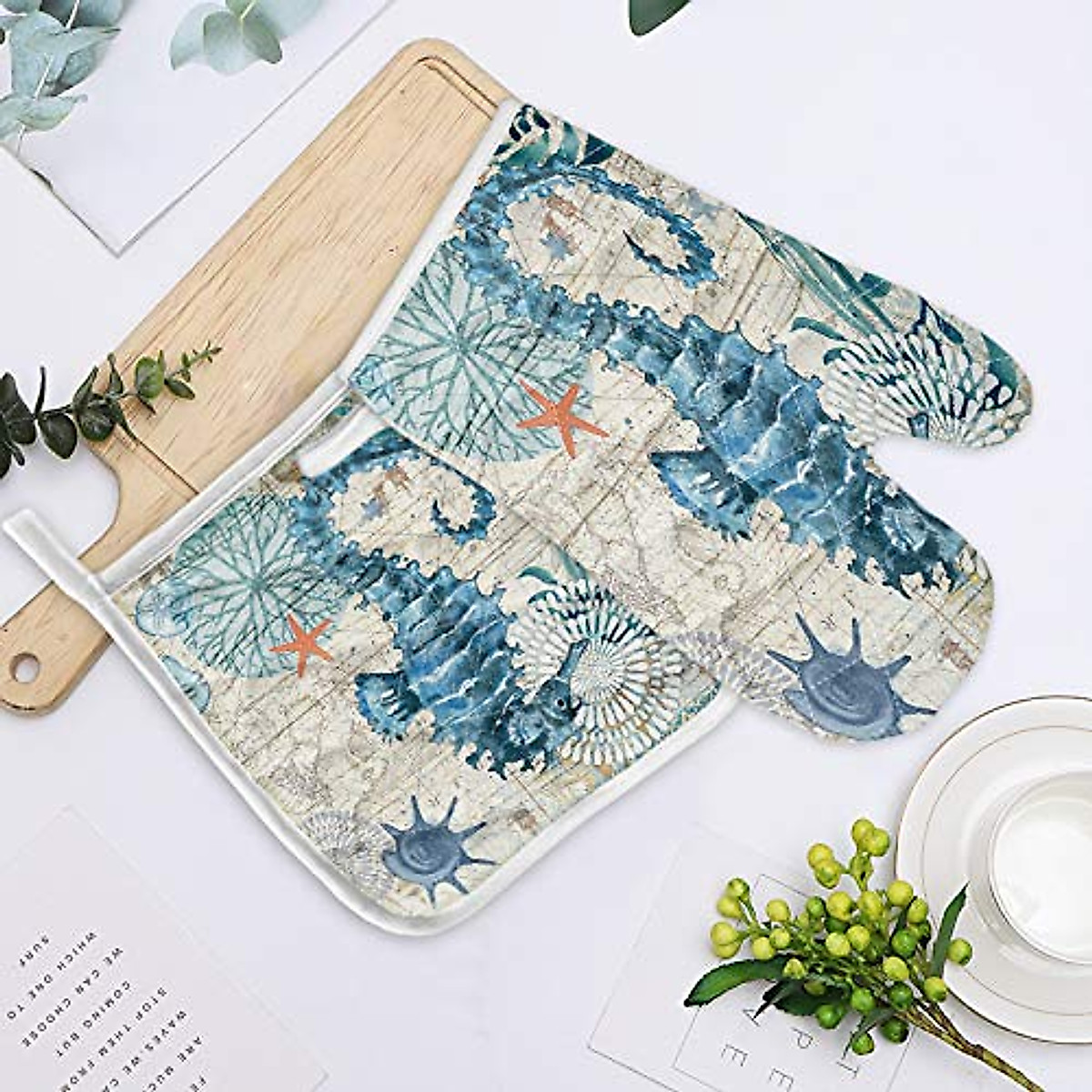 Kitchen Oven Mitts and Potholders Set, Seahorse Ocean Animal Nautical Map Heat Resistant Padded Cooking Gloves&Pot Holder Non-Slip for BBQ Baking Grilling, Retro