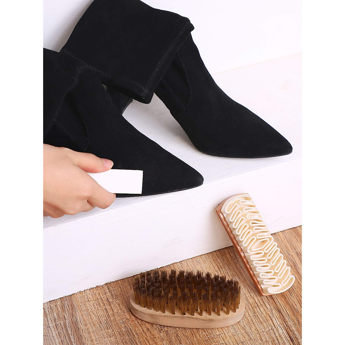 YoungJoy 4 Pcs Shoes Shine Dauber Suede Brush Nubuck Cleaner Crepe Applicators Suede Eraser Set(B)