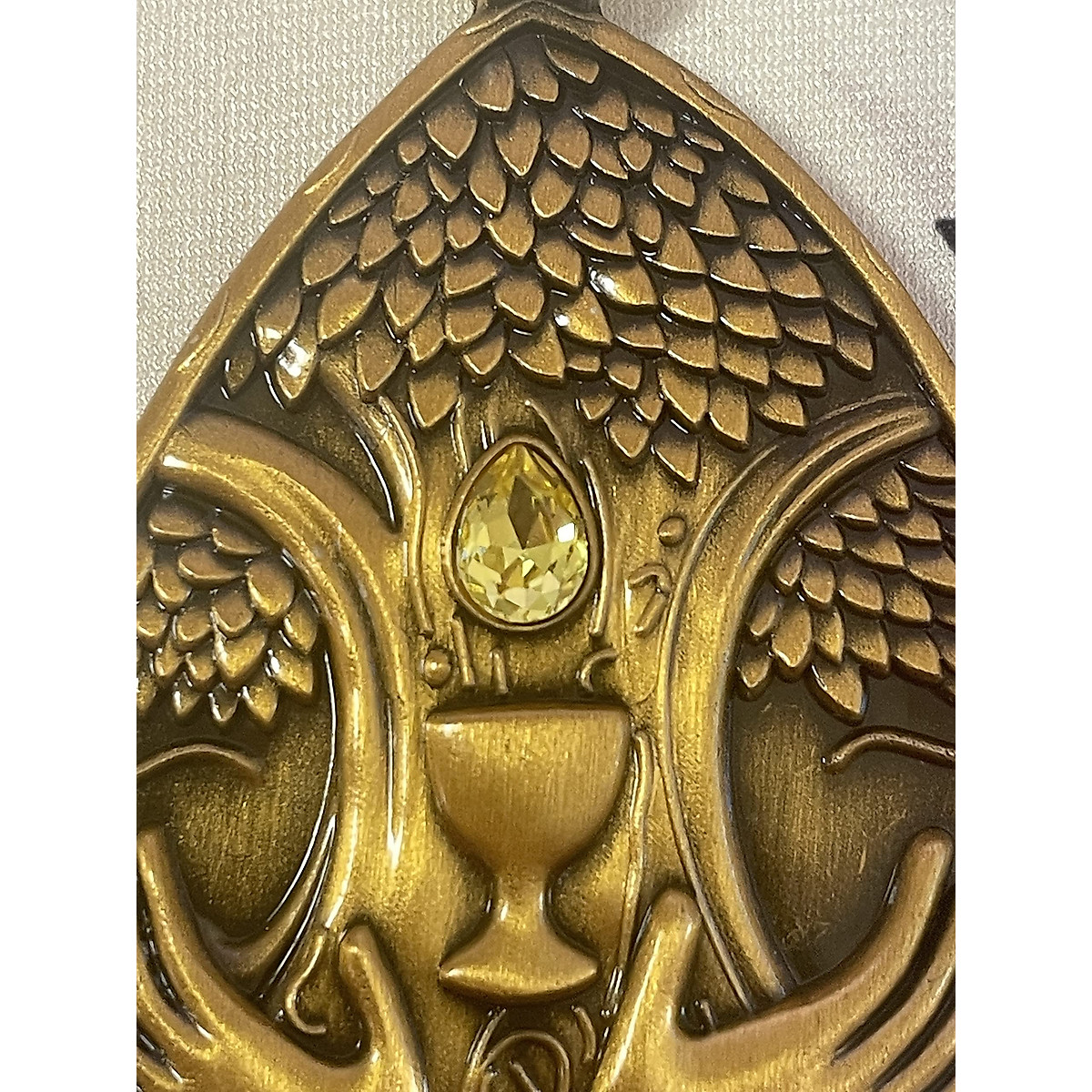 Elden Ring Inspired Blessed Dew Talisman Keychain with Key Ring,Perfect Decoration for Everyday Carrying Stuff.