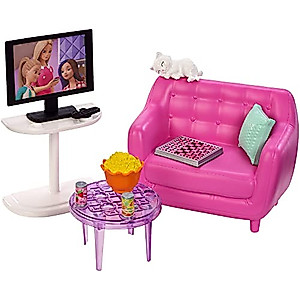 Barbie Indoor Furniture Playset, Living Room Includes Kitten, Furniture and Accessories for Movie and Game Night