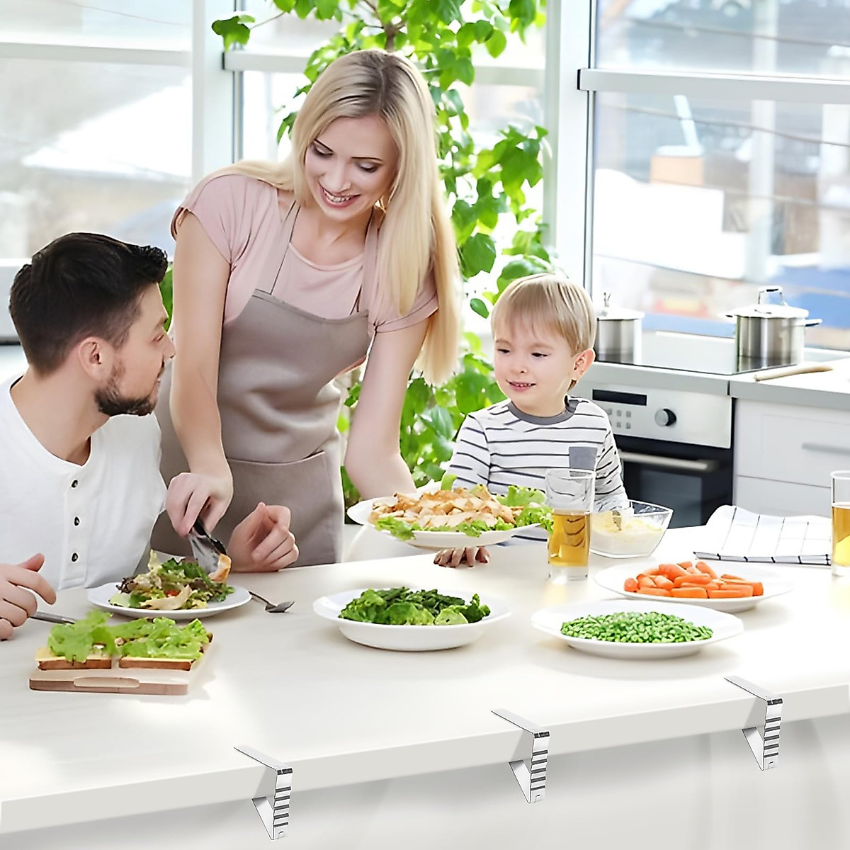 FYY Tablecloth Clips - 12 Pack Stainless Steel Picnic Table Cloth Cover Clamps, Heavy Duty Rustproof Tablecloth Holder Clips for Home Restaurant Outdoor Picnic Party Weddings