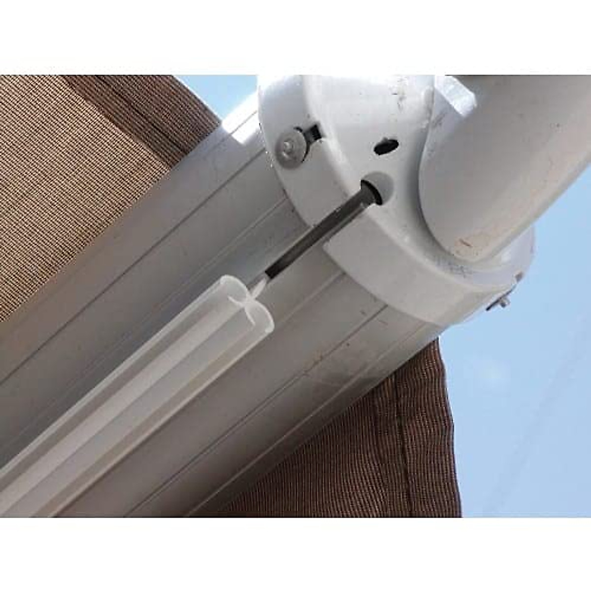 Valterra A30-0500 RV TwinTrak , White