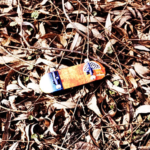 NOAHWOOD Fingerboard Complete Toys (Kickflip Deck,33mmTrucks,NWiii Handmade Wheels a Set) (Yellow House, 100x34mm)