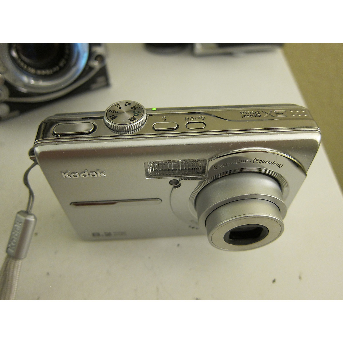 Kodak EasyShare MD853 8.2MP 3X Optical/5x Digital Zoom Camera