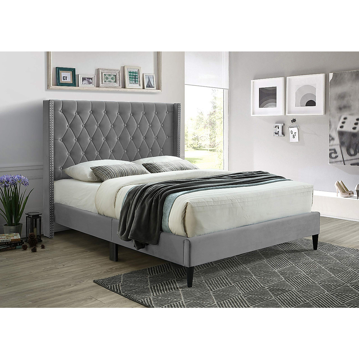 Better Home Products Amelia Velvet Tufted Queen Platform Bed in Gray