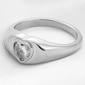 Jude Jewelers Stainless Steel Heart Shaped Wedding Band Statement Pinky Ring (Silver, 7)