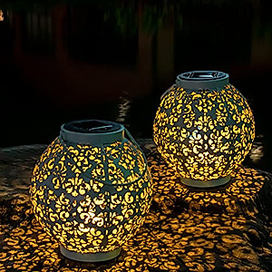 Solar Lanterns Outdoor Waterproof, 2 Pack Solar Garden Lights Outdoor Solar Hanging Lanterns, Solar Patio Lanterns Decorative Retro Metal Solar Lights for Patio Yard Pathway Walkway Party (Blue)
