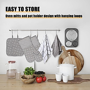 Oven Mitts Kitchen Towels and Dishcloths Pot Holders Sets, Oven Gloves Kitchen Dish Towels 500 Degree Heat Resistant Potholders with Non-Slip Silicone Surface for Cooking, Grilling, Baking-Gray