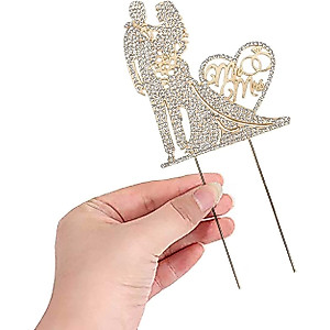 KIPETTO Mr and Mrs Wedding Cake Topper Sparkly Crystal Alloy Rhinestone Bride and Groom Love Heart Couple Cake Topper for Wedding Anniversary Proposal Engagement Party (Type A)