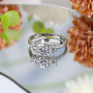 GEMQUEEN Moissanite Engagement Ring 1.60ct Brilliant Round Cut D Color VVS1 Clarity Lab Created Diamond Eternity Rings 18K White Gold Plated Hypoallergenic Sterling Silver Moissanite Wedding Rings for Women