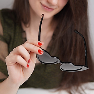 Pergozo Black Heart Sunglasses 7 Pack - Heart Shaped Sunglasses Heart Shaped Glasses - Bachelorette Party Sunglasses for Bride and Bridesmaids