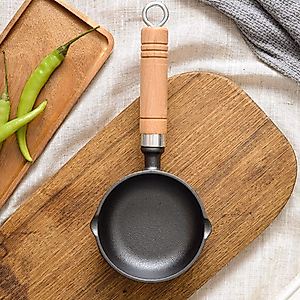 DEARMAMY Wok Small Metal Sauce Pot Iron Sauce Pan Pot with Spout Kitchen Sauce Pan Butter Melting Pot Oil Boil Pot Iron Pan Milk Warm Pan Butter Warmer Pot Metal Sauce Pot with Handle