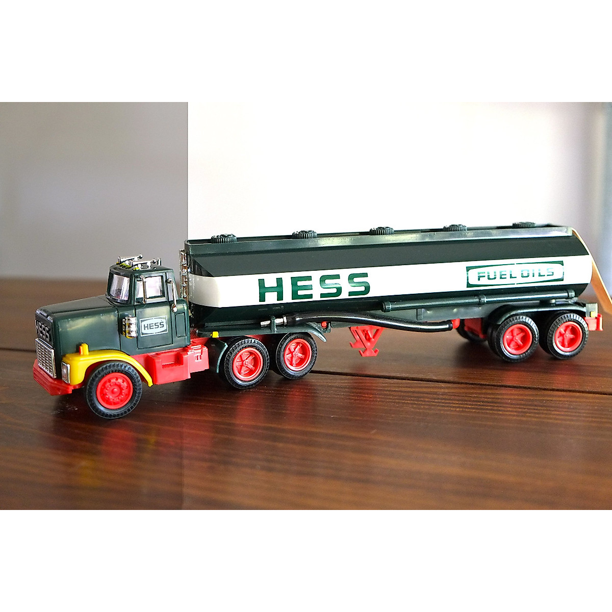 1984 Hess Oil Tanker Truck Bank