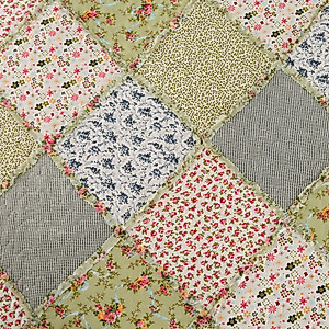 King Size Patchwork Quilt Set Green Floral Reversible Quilted Bedspread Coverlet Set 3-Piece Comforter Lightweight Stitched Quilt Bedding Set Bed Cover Blanket with 2 Pillow Shams for All Seasons