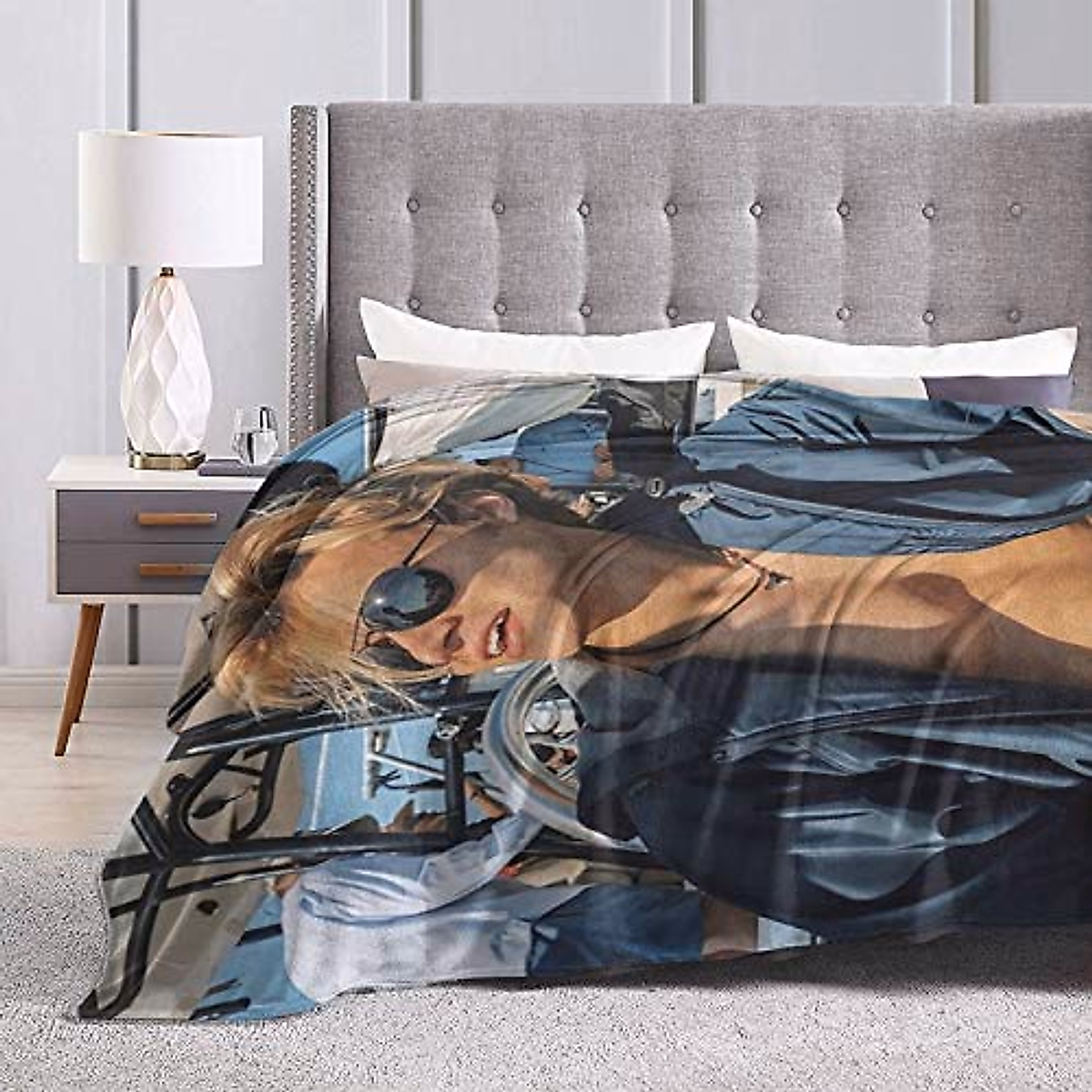 Rudy Pankow J.J. Maybank Soft and Comfortable Wool Fleece Throw Blankets Yoga Blanket Beach Blanket Suitable for Home and Tourist Camping