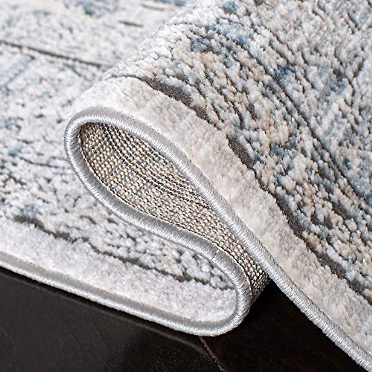 SAFAVIEH Oregon Collection 8' x 10' Light Blue/Ivory ORE877M Oriental Distressed Non-Shedding Living Room Bedroom Dining Home Office Area Rug