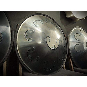 Tongue Hand Pan/RAV Vast 2 / D Celtic Minor / (in case) (Steel Drum/Hand Pan/Tank Drum)