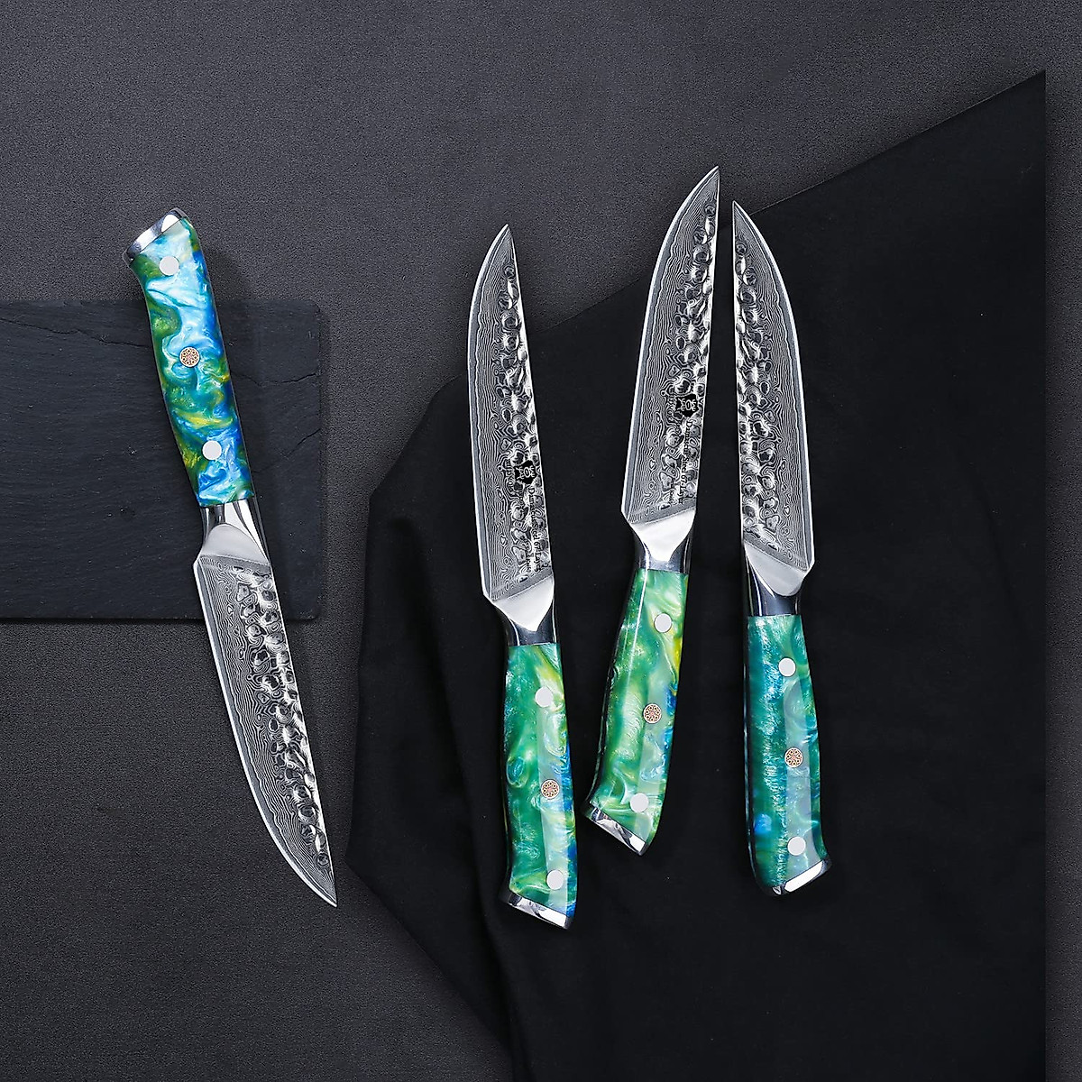 WILDMOK Steak Knives Set of 4 Damascus Steel Steak Knives 5 Inch Ultra Sharp Serrated Steak Knife Set with Resin Handle Kitchen Knives Set with Gift Box