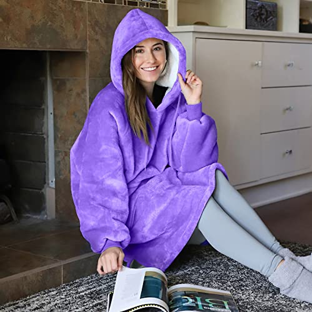 Tirrinia Hoodie Blanket, Wearable Sherpa Blankets, Sweatshirt Dress Cozy Soft Warm Plush Hooded Blanket Gift for Adults Junior Women and Men