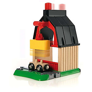 BRIO 33719 Farm Railway Playset – Interactive Toy Train Set for Kids | FSC-Certified Wood | Expandable Tracks | Promotes Skill Development