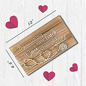 VILIGHT Nurse Doctor Gifts for Women Men - Thank You and Retirement Nurse Gift Sign - By Touching So Many Lives You Have Changed The World - Handmade 3D String Art 12x6.6 Inches