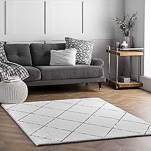 nuLOOM Hand Tufted Armitra Area Rug, 6' 7" x 9', Natural