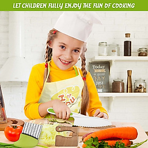 18 Pieces Montessori Kitchen Tools Cookware Baking Toy for Toddlers Kids, Toddler Safe Knife Set for Real Cooking, w/ Cutting Boards, Crinkle Cutter, Peeler, Serrated Edges and Wooden Safe Knives