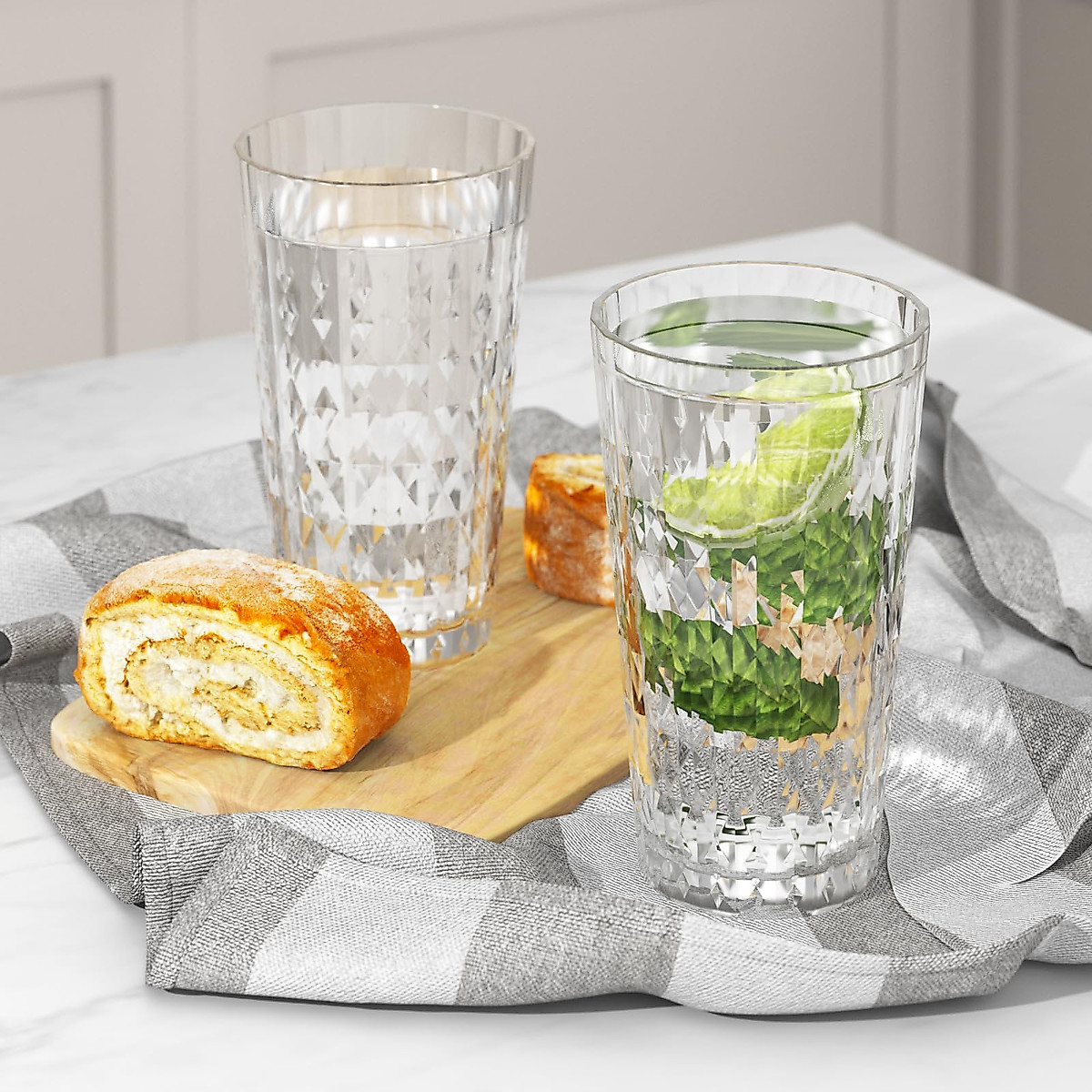 BELLAFORTE Shatterproof Acrylic Tall Tumbler, Set of 4, 19oz - Bondi Beach Stackable Drinking Glasses - Unbreakable Plastic Drinking Glasses for Party, Gifting - BPA Free - Dishwasher Safe - Clear