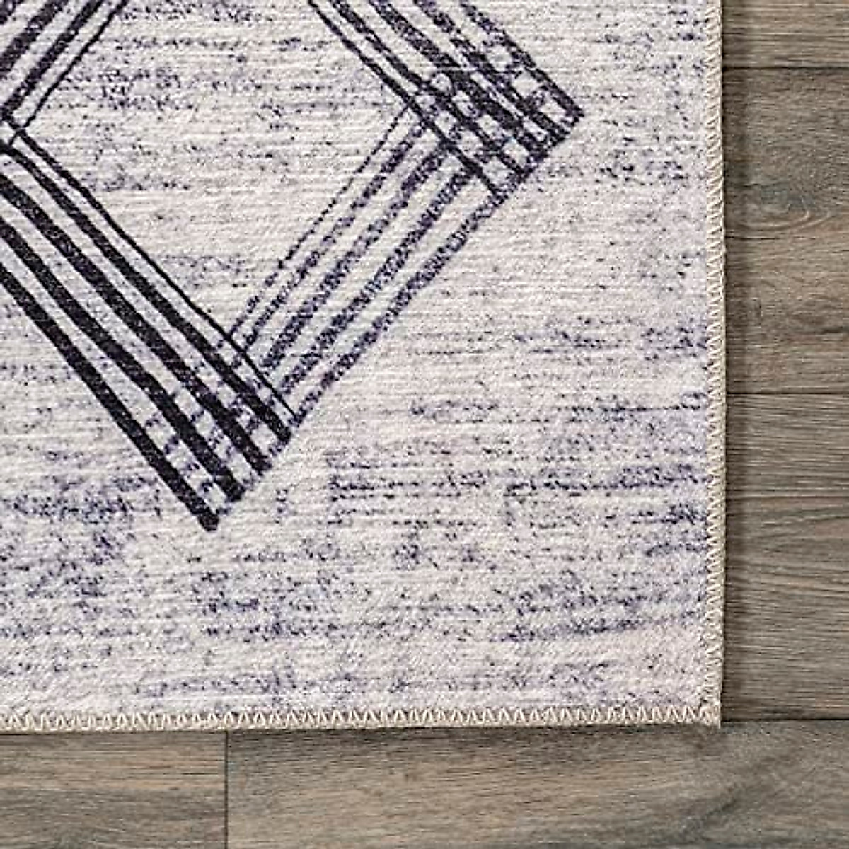 nuLOOM Meg Diamond Stain-Resistant Machine Washable Area Rug