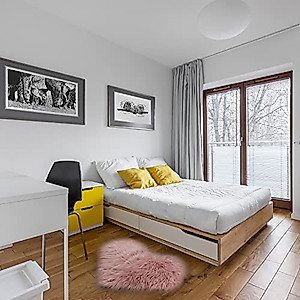 Nuxn 40 x 50cm Heart Shape Faux Sheepskin Rug Soft Long Plush Fluffy Shaggy Carpet Area Mats Rugs Bedroom Sofa Decorative Floor Carpet