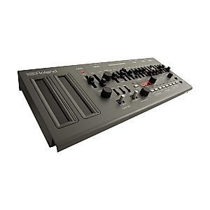 Roland SH-01A Synthesizer with Analog Circuit Behavior