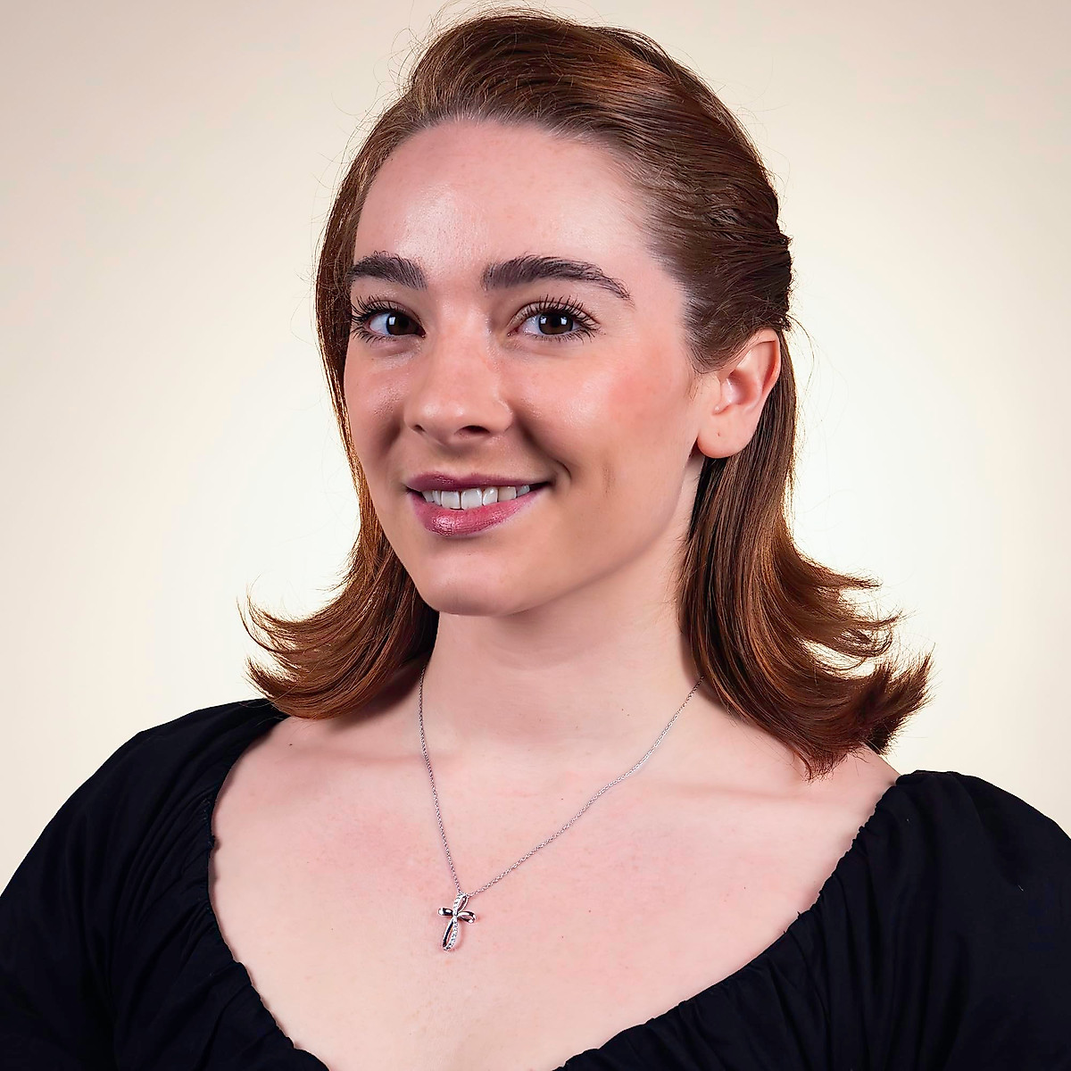 GILDED 10K White Gold 1/4 cttw Natural Round-Cut Diamond (I-J Color, I2-I3 Clarity) Twist Cross Pendant-Necklace,18"