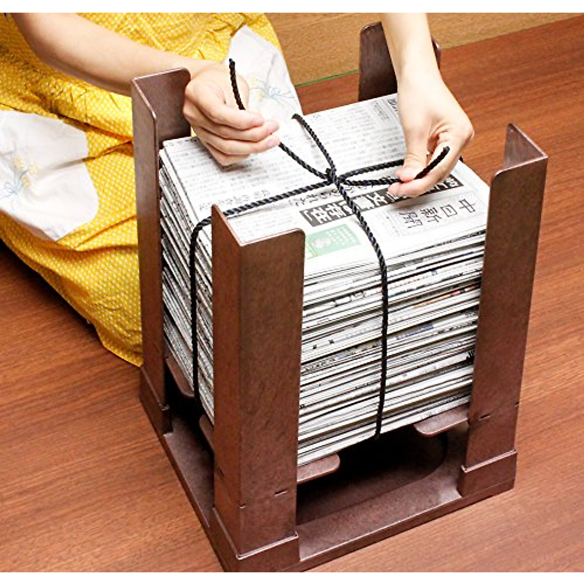 Homey Plastic Industrial Newspaper Raised Wood Carving