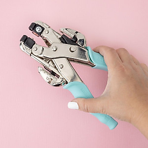 Crop-A-Dile Eyelet by We R Memory Keepers | Blue Comfort Handle