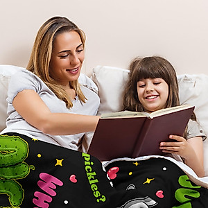 Jepufo Pickle Gifts Blanket, Pickle Gifts for Pickle Lovers, Funny Pickles Gifts for Kids, Just a Girl Who Loves Pickles Blanket, Best Pickle Gifts Birthday Christmas Ideas Blanket 40"X50"