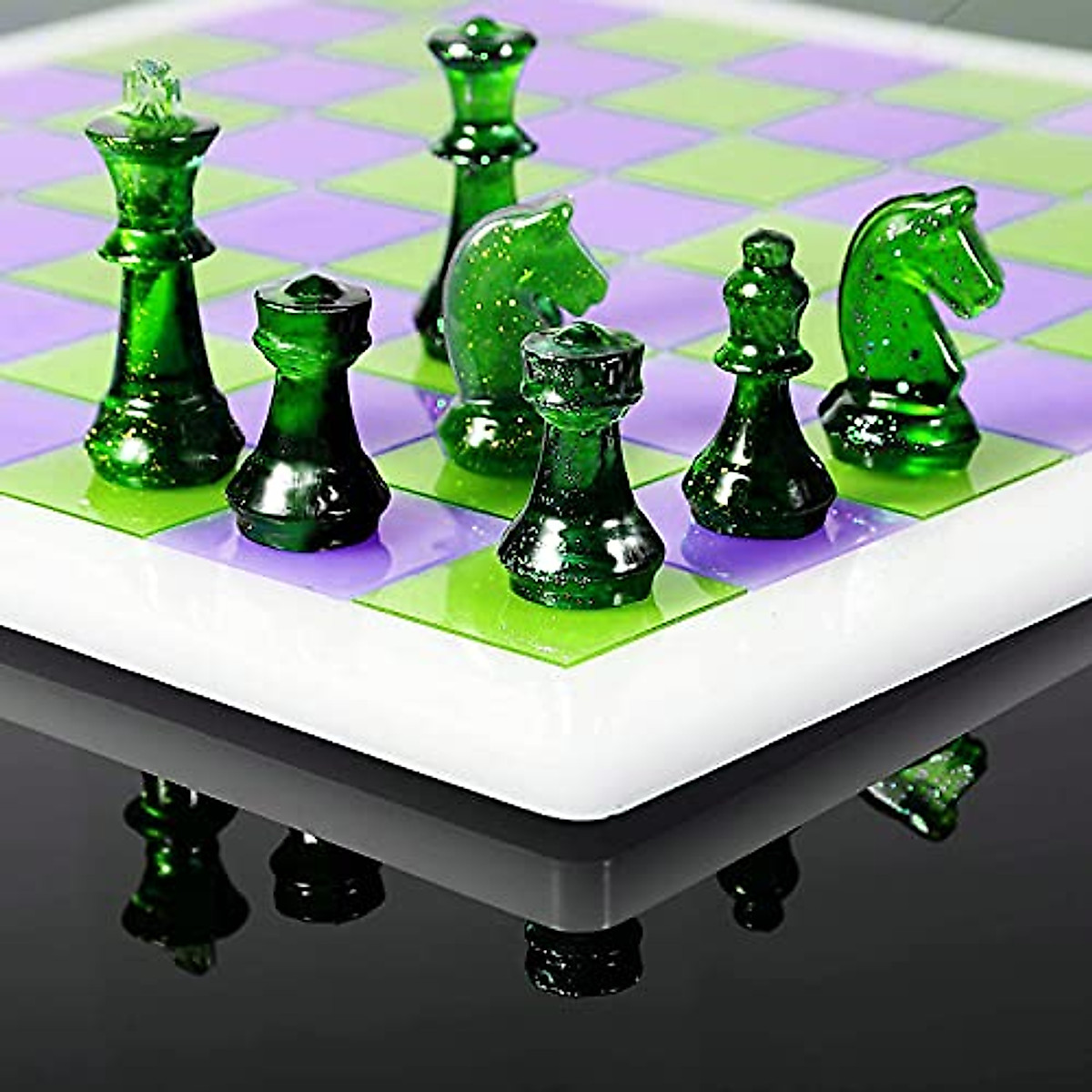 Chess Sets Resin Silicone Mold, Upgrade 3D 16 Pieces Chess Checkers & Board Game Mold for Resin Casting Full Size with Storage Bag, Chess Crystal Epoxy Molds for Kid Adult Family to DIY Art Crafts