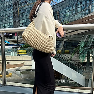 NAARIIAN quilted shoulder bags for Women,Small Hobo handBags,puffer bag with Adjustable Strap(beige bag)