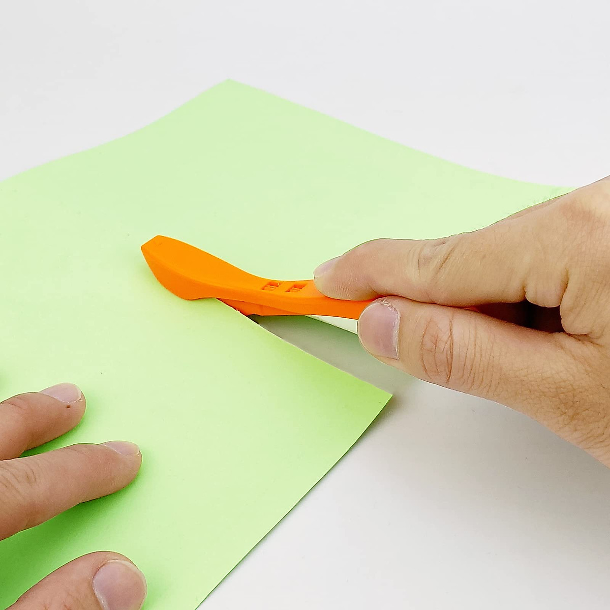 CARTINTS Paper Cutter with Hidden Knife Blade, Safety Wrapping Paper Cutter Safety Cutter Paper Trimmer for Adhesive Vinyl, Plastic Film, Craft Paper, Photo&Scrapbooking, 5.7X 0.6inch