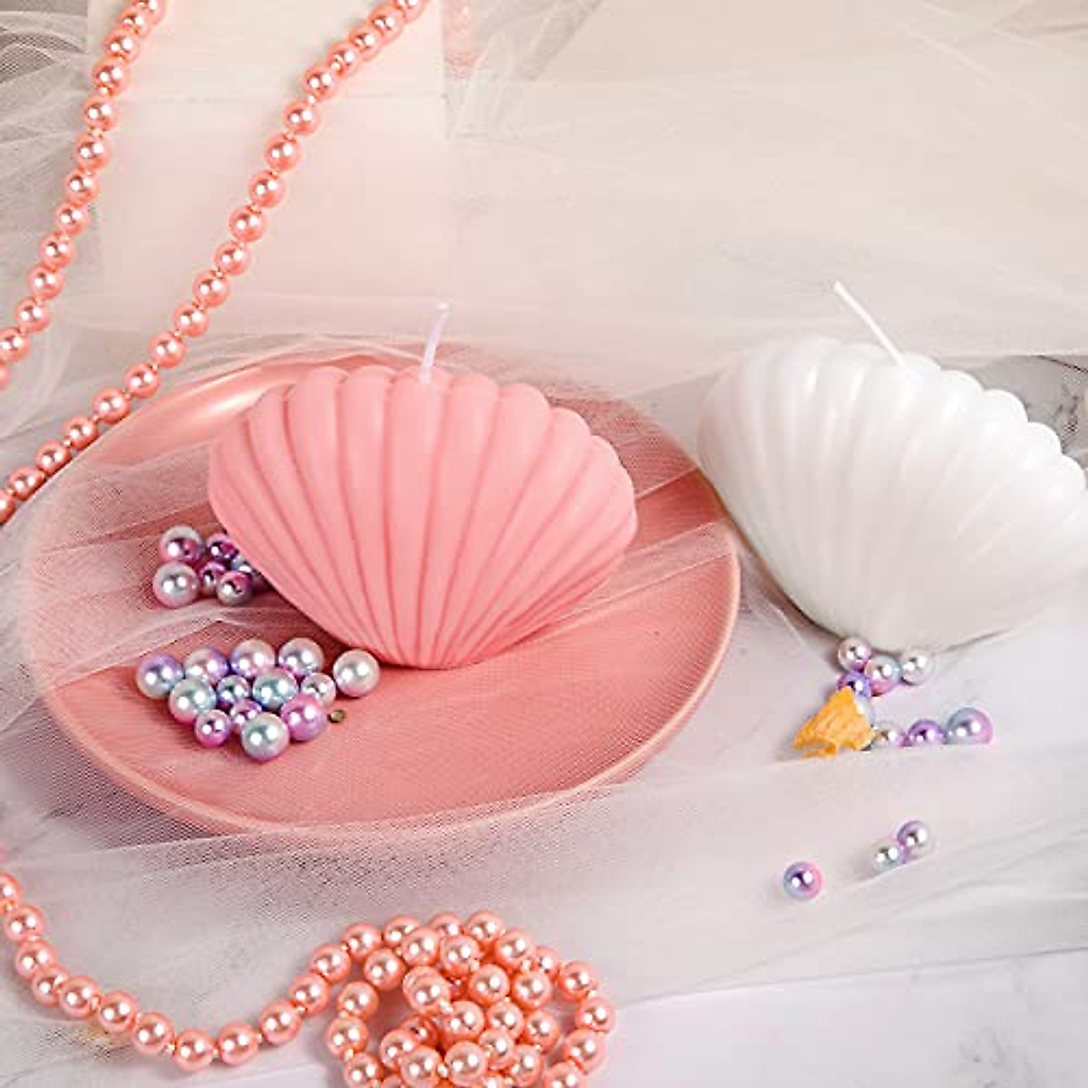 2 Pieces Seashell Scented Candles Aesthetic Trendy Candles Hand Poured Soy Wax Candle Handmade Shell Shape Candle Freesia Seashell Candle for Danish Pastel Room Decor, White, Pink (Cute Style)
